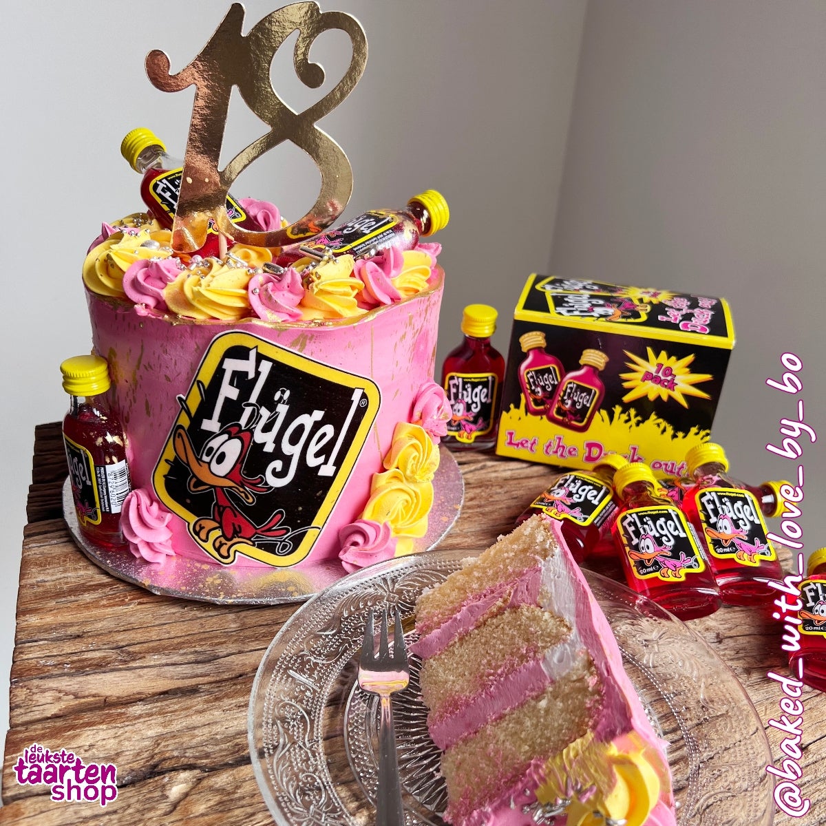 Flugel Cake 18+ - deleukstetaartenshop.com