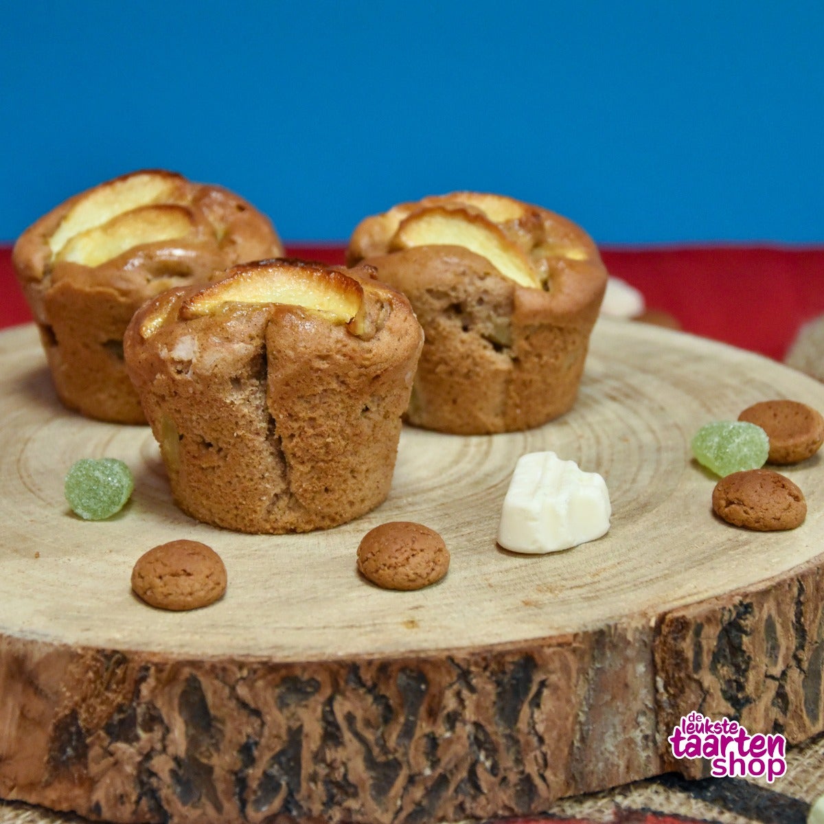 Saint Nicholas Speculoos muffins with Almond Paste - deleukstetaartenshop.com